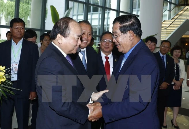 Vietnamese, Cambodian PMs discuss cooperation measures | Vietnam+ ...