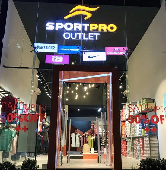 Outlet stores - solution to weakening consumption | Vietnam+ (VietnamPlus)
