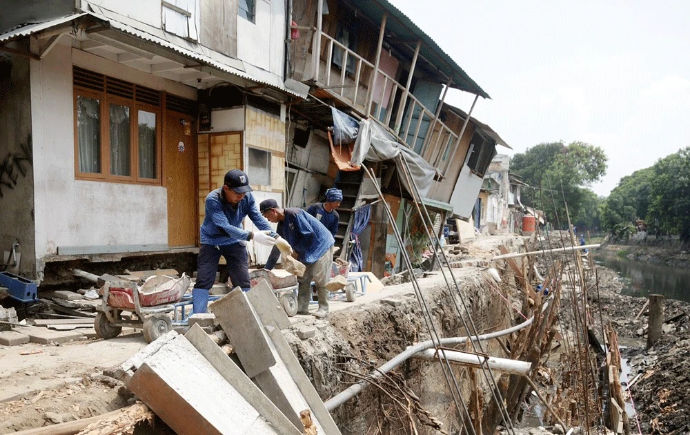 Indonesia reports decline in Jakarta’s land subsidence rate | Vietnam+ ...
