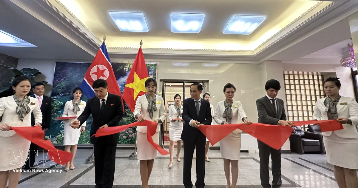 Photo exhibition highlights Vietnam–DPRK relations
