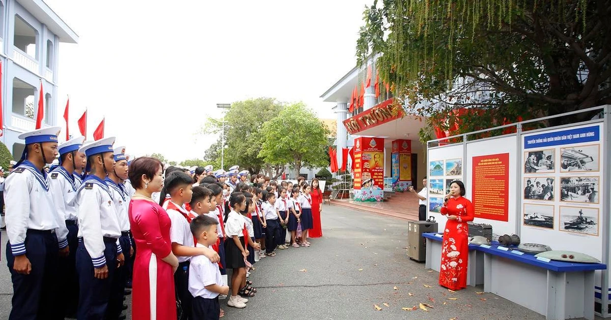 Exhibition showcases Vietnam's 70-year naval history
