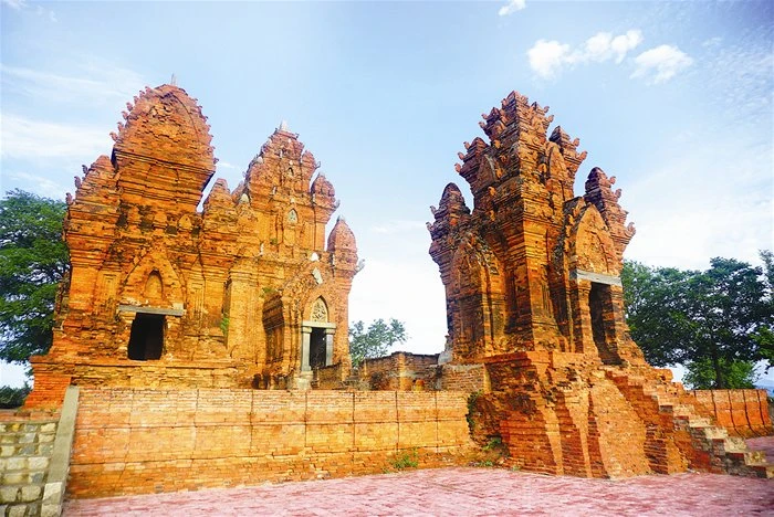 Po Klong Garai Cham Tower - The spiritual symbol of Cham people in Ninh ...