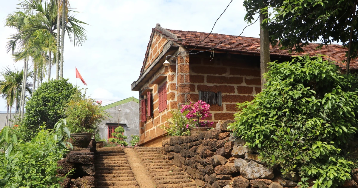 Unique laterite houses in Quang Ngai | Vietnam+ (VietnamPlus)