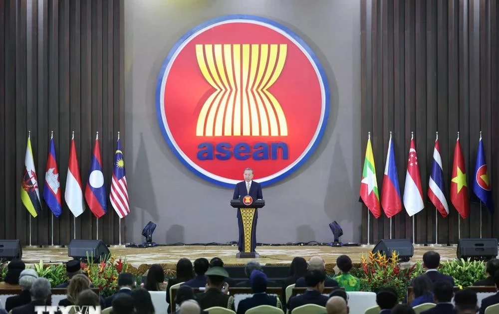 Party chief's visits mark milestones in Vietnam's ties with Indonesia ...
