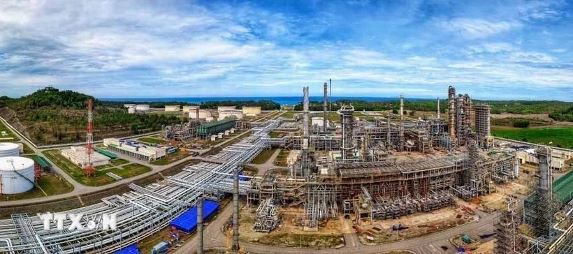 Dung Quat refinery continues to receive crude oil from Dai Hung field ...