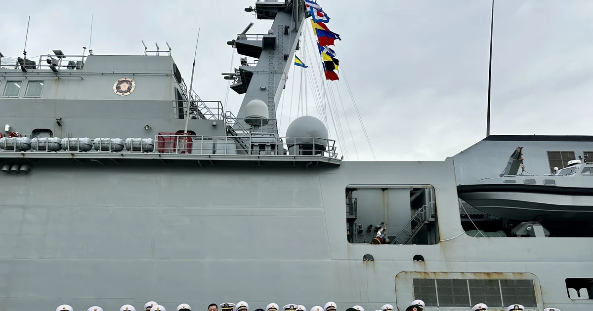 RoK navy training ship begins friendly visit to Da Nang | Vietnam+ ...