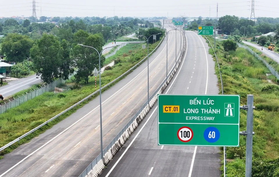 Nearly 30 km of Ben Luc – Long Thanh expressway to be operated from ...