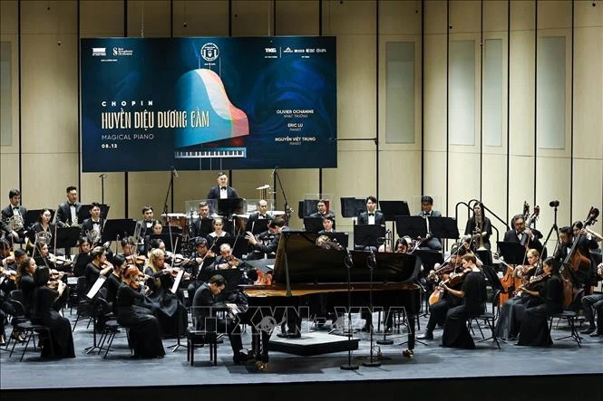 Vietnamese, American pianists shine in Chopin concert | Vietnam+ ...