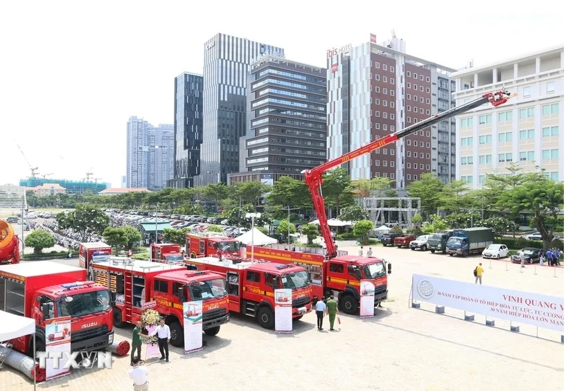 International exhibition on fire safety, rescue opens in HCM City ...