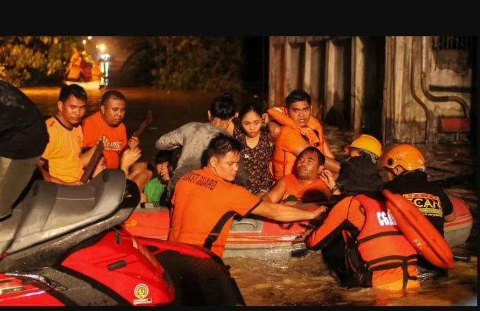 Philippine rescuers rush to save Typhoon Trami victims | Vietnam+ (VietnamPlus)