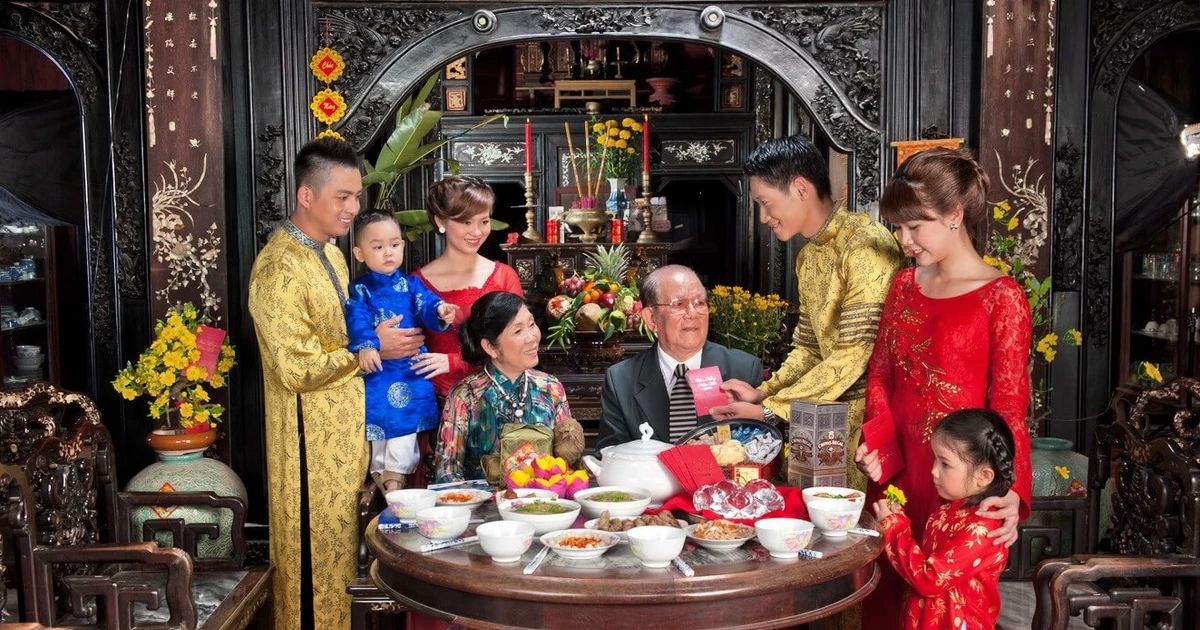Vietnamese family traditions in the Lunar New Year festival | Vietnam+ ...